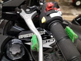 How to Bleed ATV Brakes - Manual and Vacuum Method