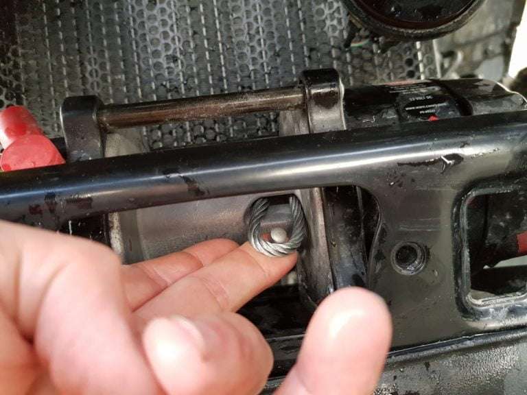6 Ways to Untangle a Stuck or Jammed-up Winch Cable